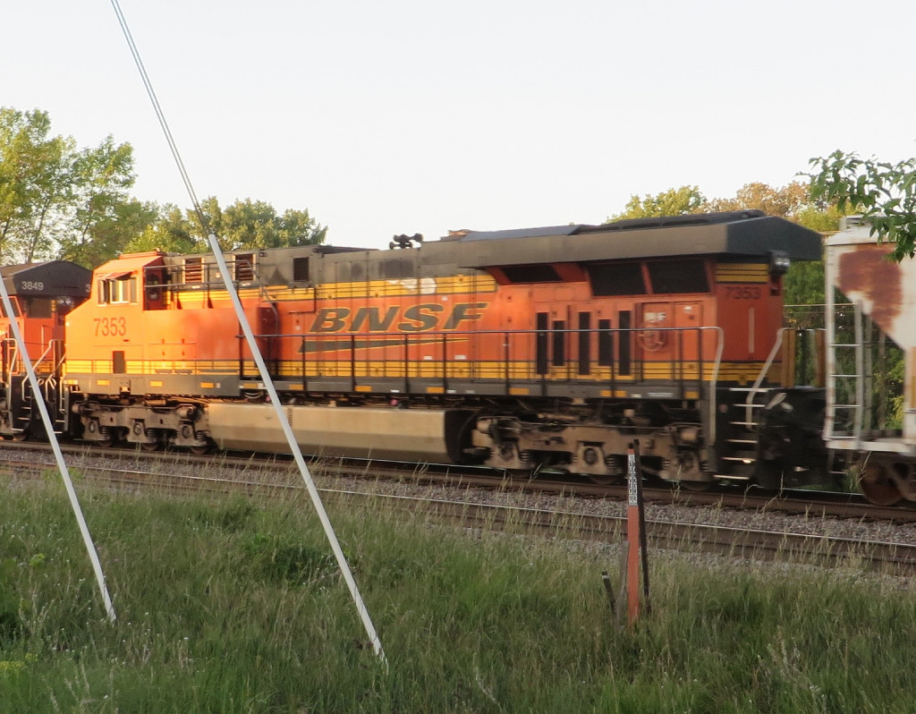BNSF 7353